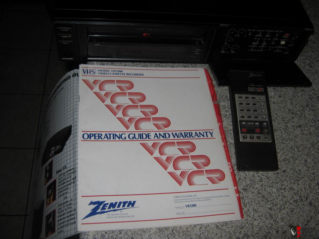Zenith 6 head (top of the line) VHS VCR Made in Japan