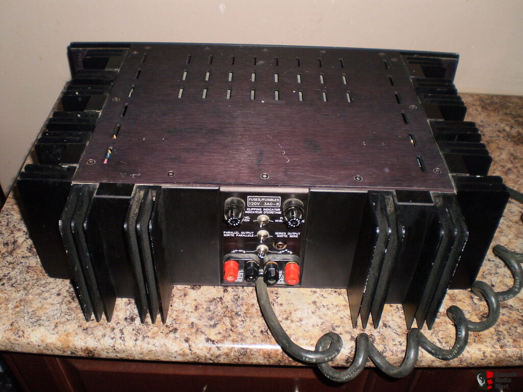 Bryston 11B Preamp - (Bryston 6B Mono Block Power Amps have been sold ...