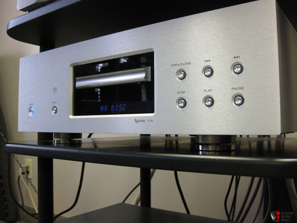 ESOTERIC X-05 SACD/CD PLAYER Photo #749613 - UK Audio Mart