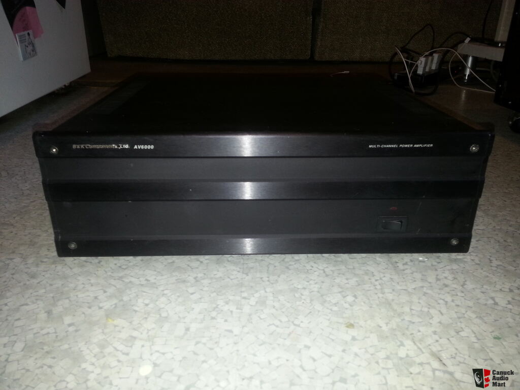 B&K AV6000 6 channel home amplifier Photo #785910 - Canuck Audio Mart