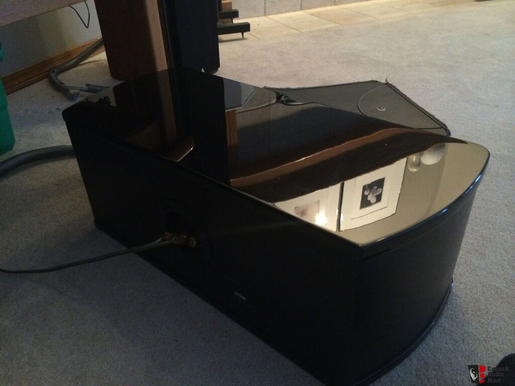 Swan Diva C3P centre channel speaker Photo #811433 - Canuck Audio Mart