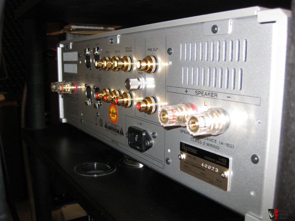 ESOTERIC I-03 AMPLIFIER Photo #838999 - Canuck Audio Mart