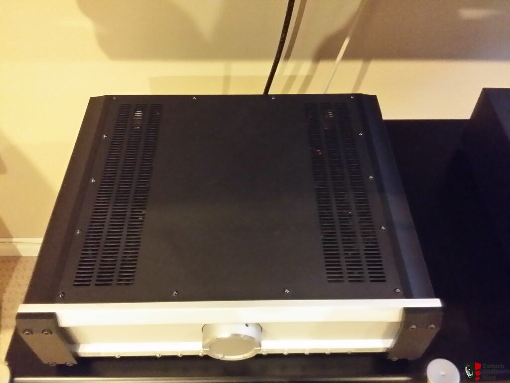 Musical Fidelity A1008 Integrated Power Amplifier - Tube Photo #843105 ...