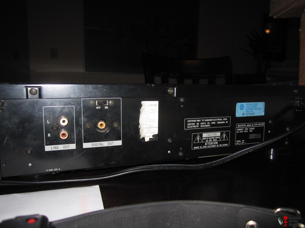 Sony CDP 605 ESD CD player Photo #850828 - UK Audio Mart