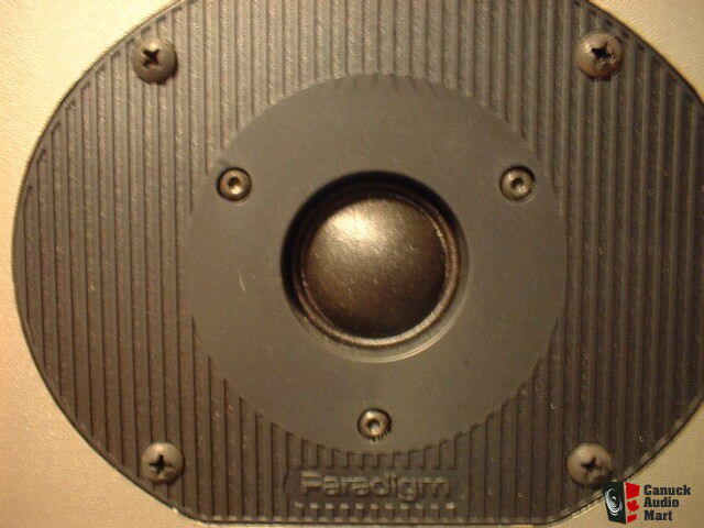 PARADIGM 7se Mk3 FLOORSTANDING SPEAKERS Photo #85117 - Canuck Audio Mart