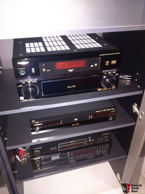 Pioneer Elite HT Receiver, Blue Ray, DVD, & surrround speakers! Photo ...