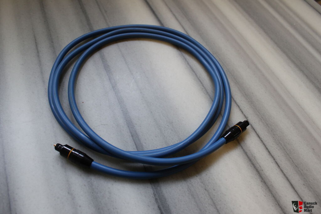 Transparent TosLink 2M For Sale - Canuck Audio Mart