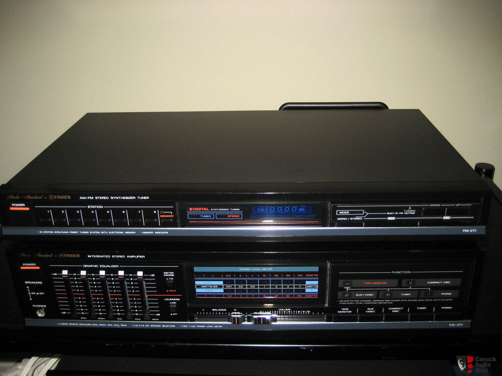 Fisher Integrated Amplifier CA-271 & Stereo Synthesizer AM/FM Tuner ...