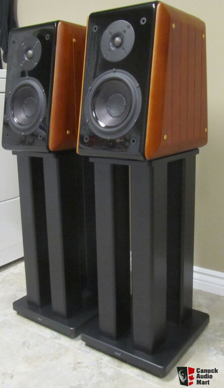 Usher X-718 ??Best sounding speaker at $550??--- S O L D ! ! ! For Sale ...