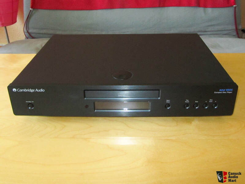 CAMBRIDGE AUDIO 650C DRESSED IN BLACK Photo #877745 - Canuck Audio Mart