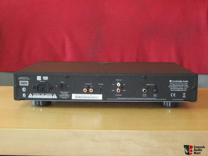 CAMBRIDGE AUDIO 650C DRESSED IN BLACK Photo #877745 - Canuck Audio Mart