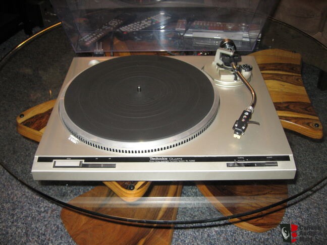 Technics SL-Q202 Direct Drive Turntable-Shure M91ED Cartridge Photo ...