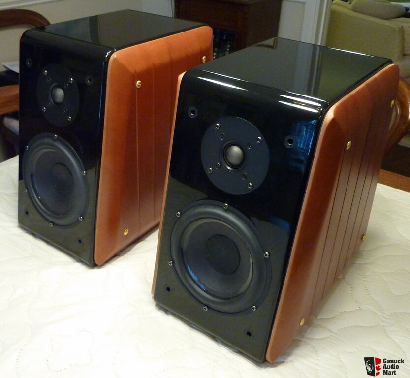 Usher X-718 Bookshelf Speakers in Excellent Condition Photo #886906 ...
