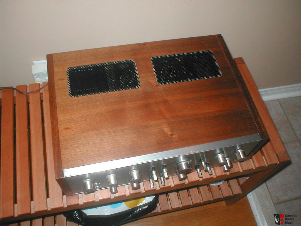 Big Telefunken TA-700 amplifier Photo #895997 - UK Audio Mart