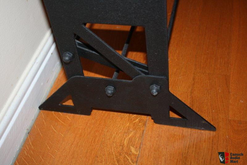 Botz Furniture CD Rack $99 Photo #899177 - Canuck Audio Mart