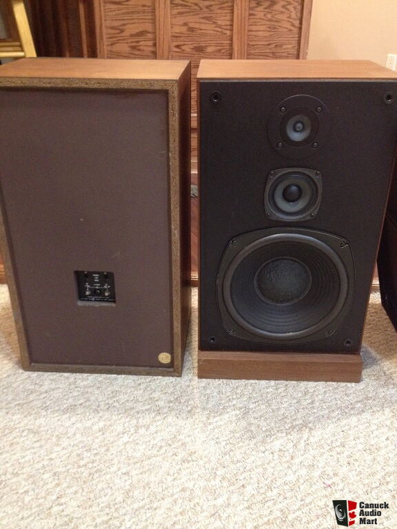 Realistic Optimus-25 Speakers Photo #899826 - Canuck Audio Mart
