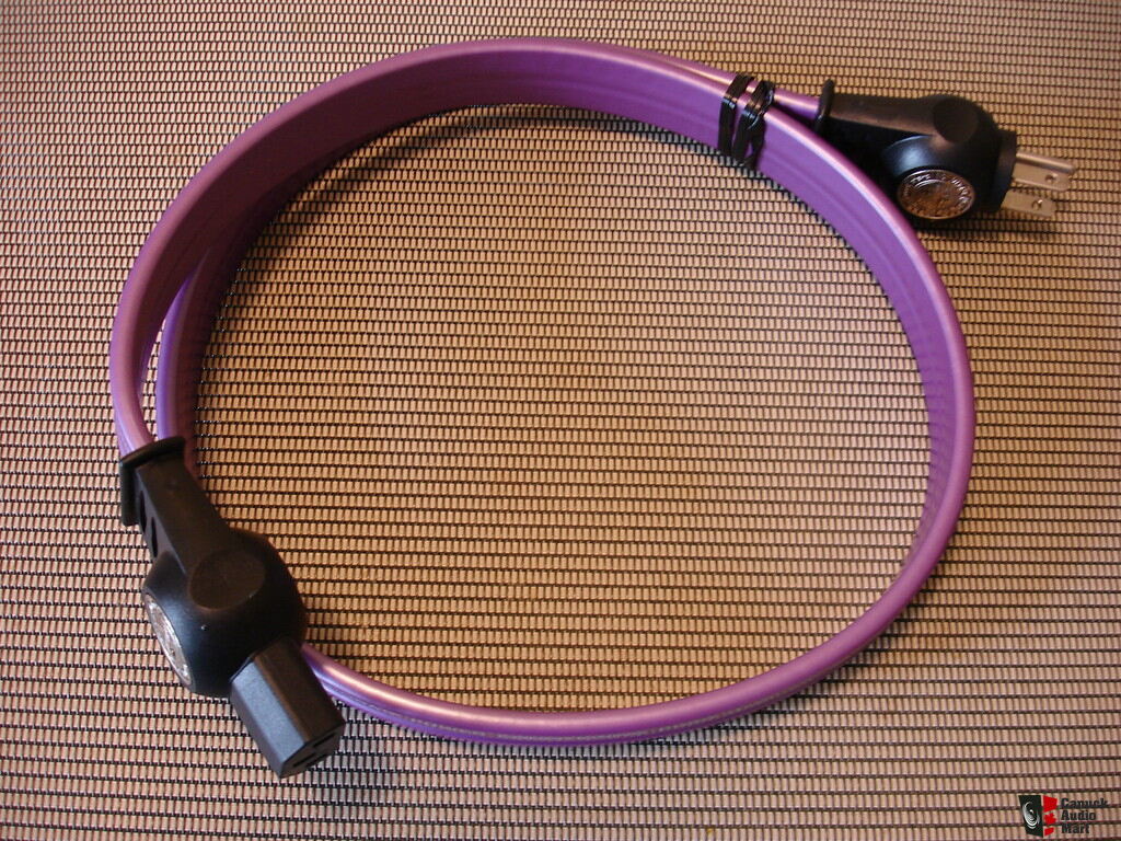 Wireworld Aurora Conditioning Power Cable 1M Photo #903863 - UK Audio Mart