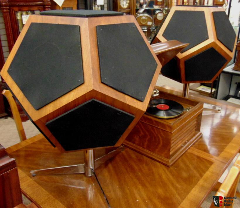 DESIGN ACOUSTICS D-12 Dodecahedron Omni-directional Loudspeakers ...