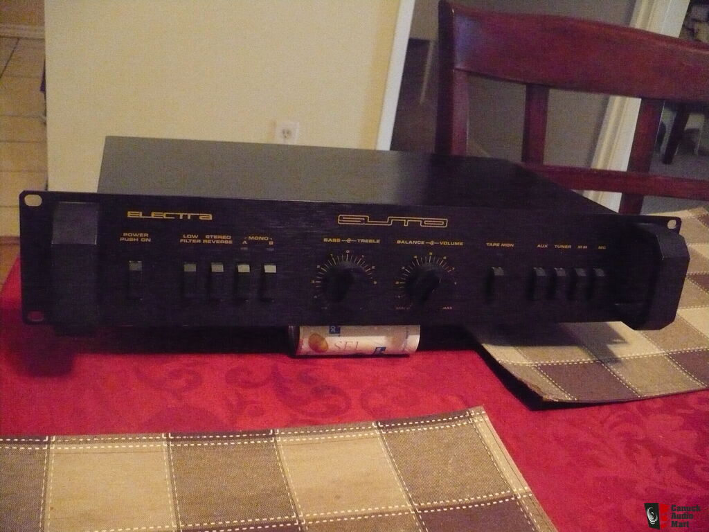 SUMO ELECTRA STEREO PRE AMPLIFIER Photo #911114 - UK Audio Mart