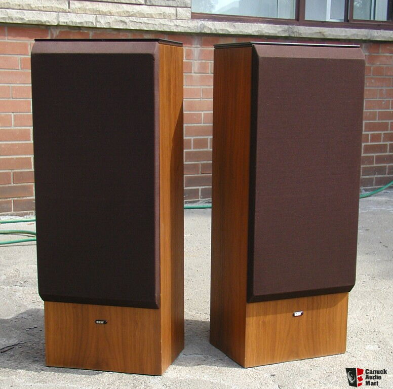 B&W DM2000 speakers sold to Quoc Huy To Photo #93288 - Canuck Audio Mart