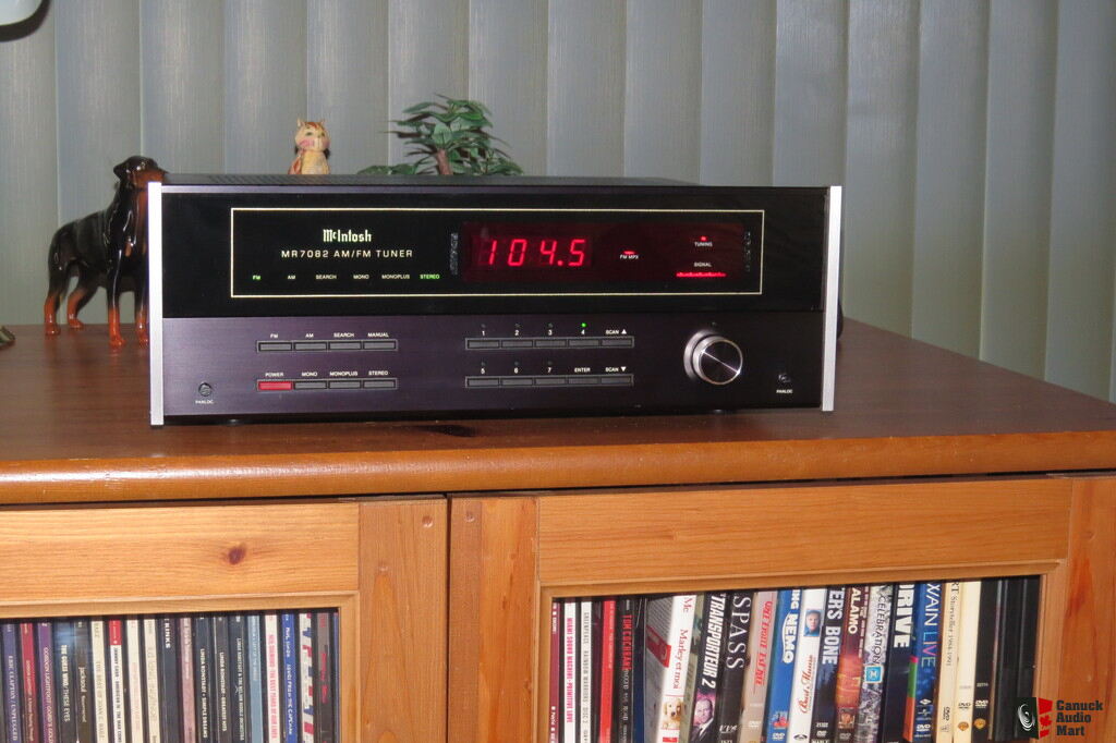 McIntosh MR 7082 Tuner (SOLD) Photo #936063 - Canuck Audio Mart