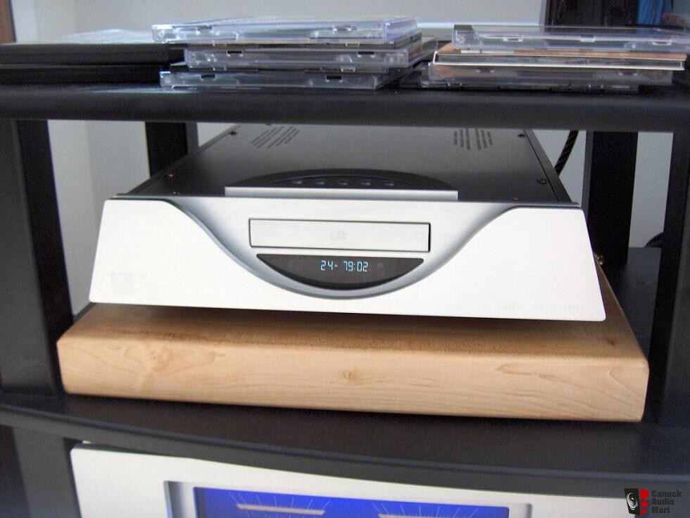 Jungson CD-VS3 Tube Output CD Player with HDCD Photo #94109 - Canuck ...