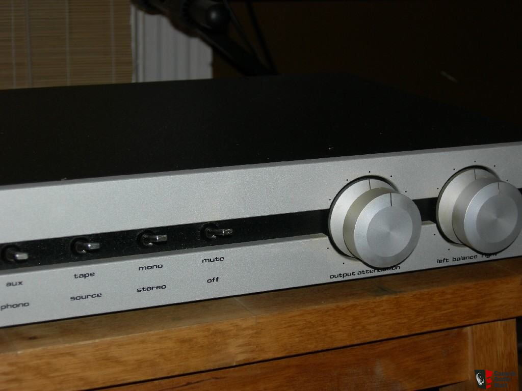 Spectral DMC-10 Preamp Photo #95612 - Canuck Audio Mart