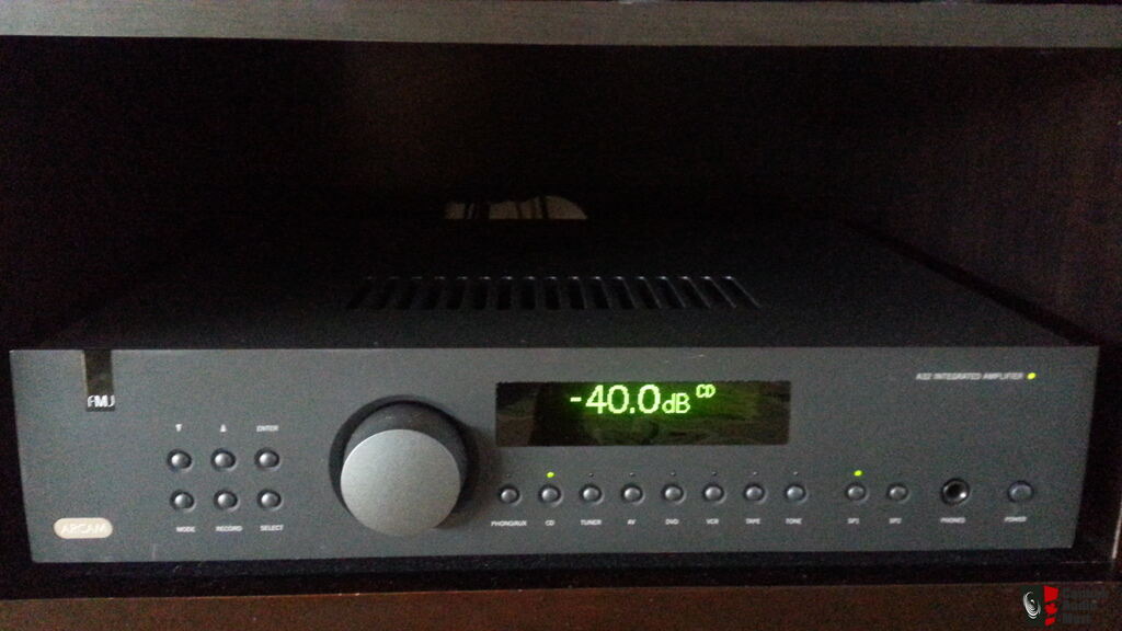 Arcam FMJ-A32 integrated amplifier For Sale - Canuck Audio Mart