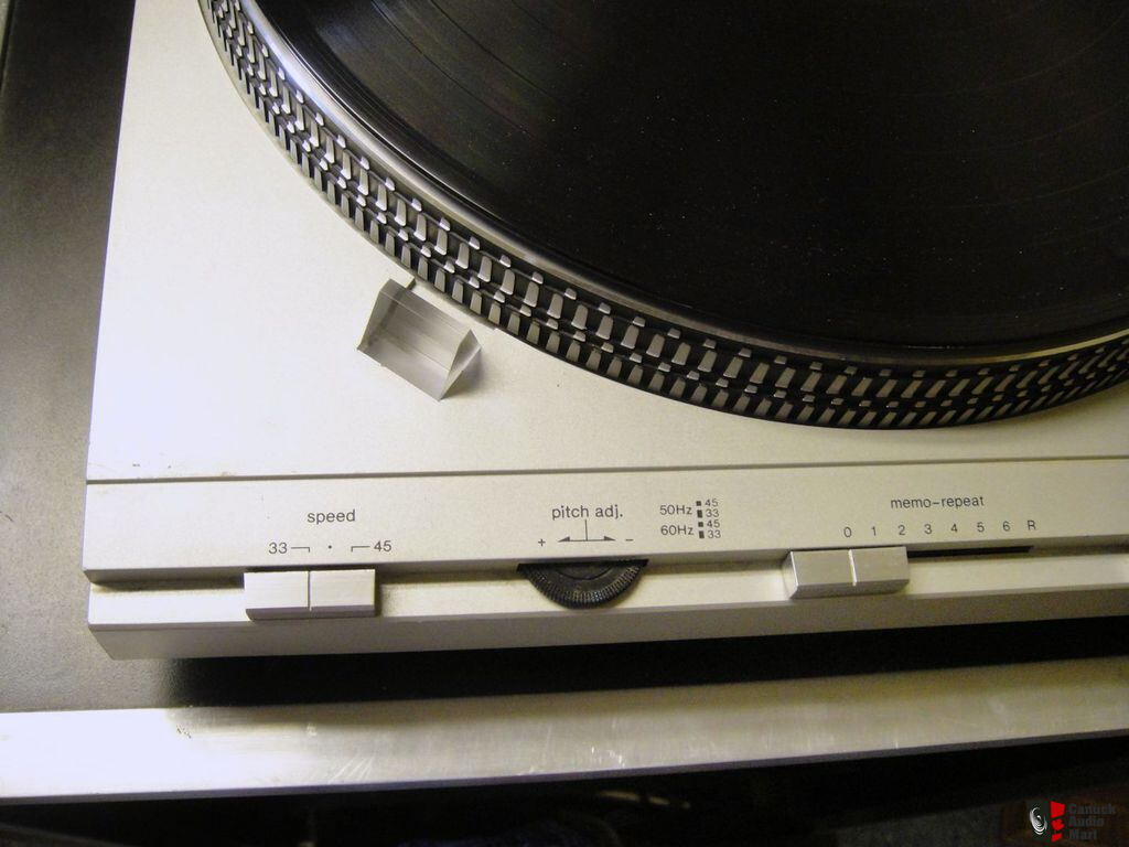 Technics SL-D3 direct drive turntable Photo #976273 - Canuck Audio Mart